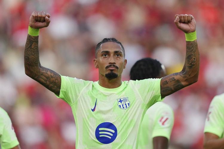 Raphinha and Yamal score as Barcelona starts La Liga title defense ...