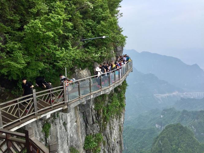China’s ‘floating mountains’ in Hunan are truly astonishing