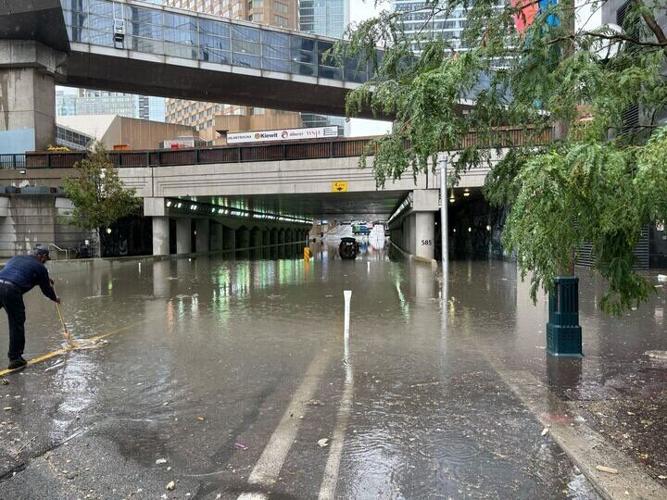 Live updates: Widespread flooding across Toronto; DVP closed