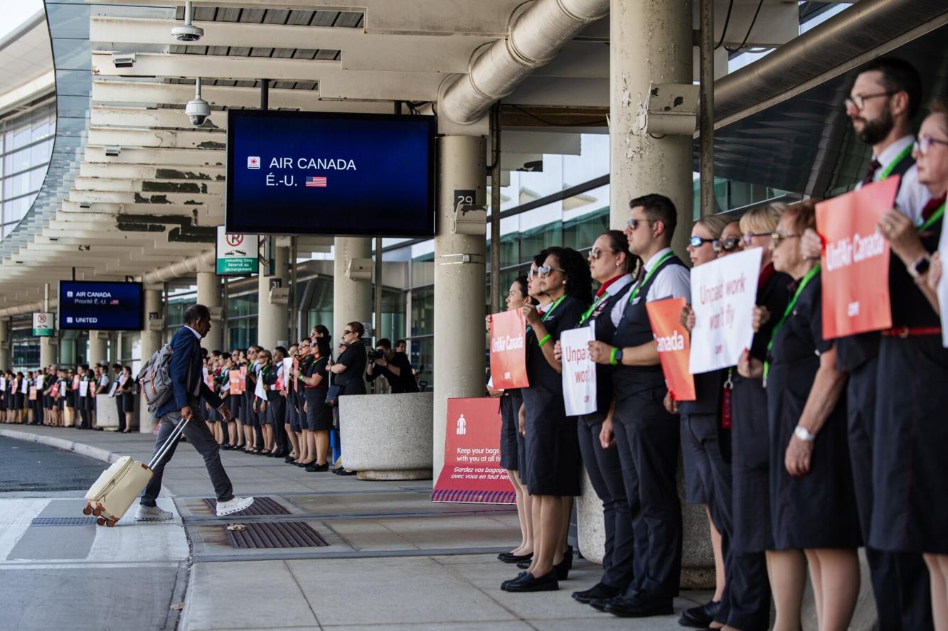Air Canada flight attendant strike looms this weekend