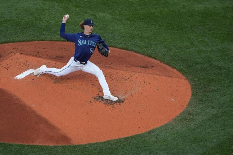 Mitch Haniger's single in the 10th gives the Mariners another one-run ...