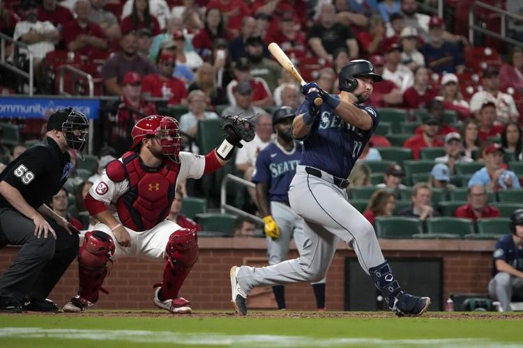 Dylan Moore's HR, Bryce Miller's 6 scoreless innings carry Mariners past Cardinals 6-1