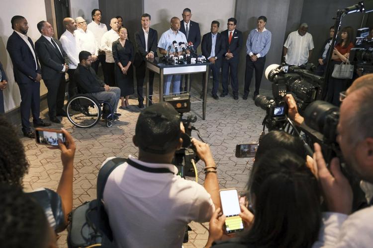 New York City's mayor visits the Dominican Republic after the deadly nightclub roof collapse