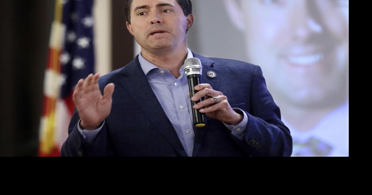 Ohio’s elections chief beats conservative foe in GOP primary