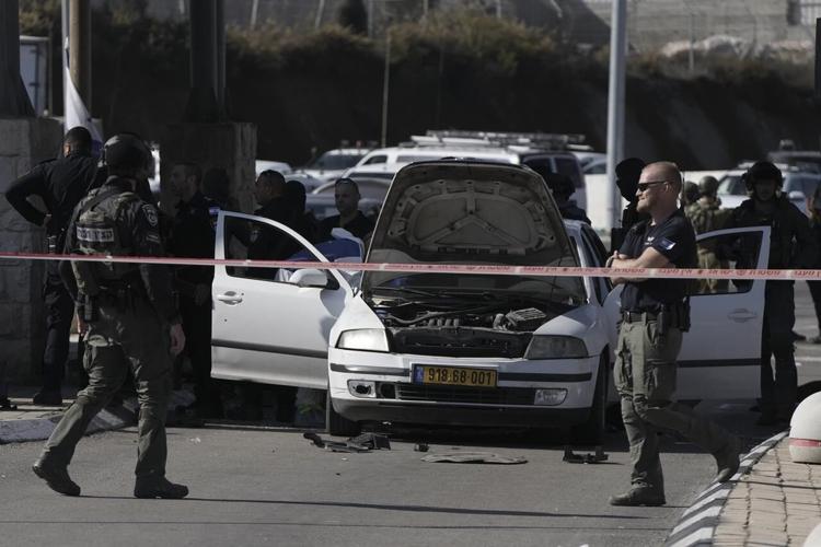 Internet, phone networks collapse in Gaza, threatening to worsen ...