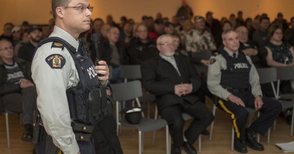 After acquittal in Boushie killing, RCMP town hall in Biggar, Sask ...