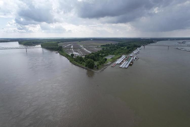 For shrinking Mississippi River towns, frequent floods worsen fortunes