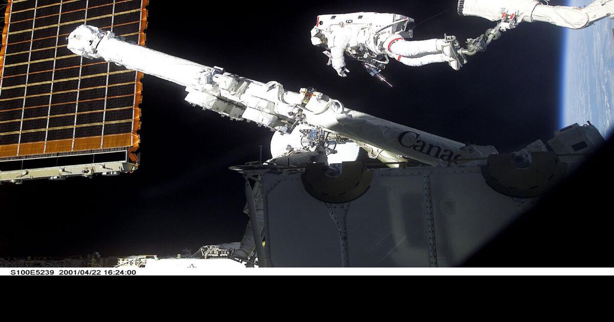 Canadarm maker MDA eyes move to U.S.