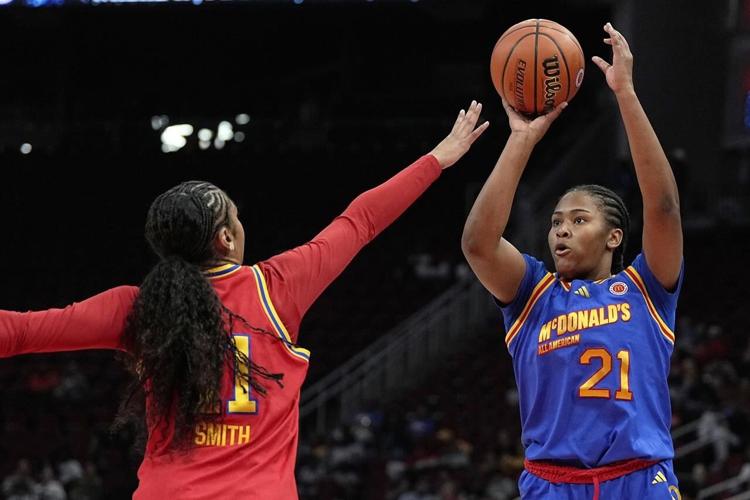 Feaster is honored by SC Athletic Hall and now is focused on seeing ...