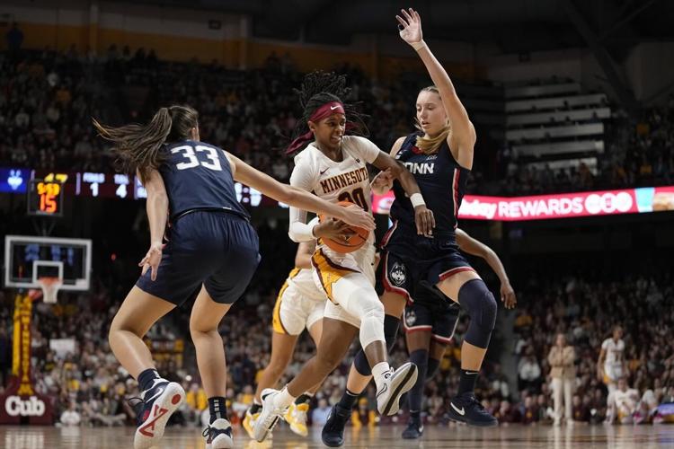 Bueckers has happy homecoming for No. 8 UConn in 62-44 win at cold ...