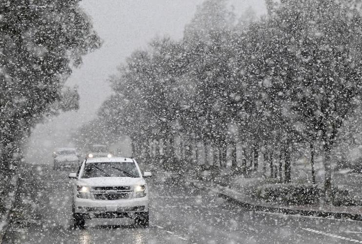 California faces more blizzards, floods in multistate storm