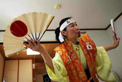 “Super Fan” prepares for Tokyo Olympics without foreign fans