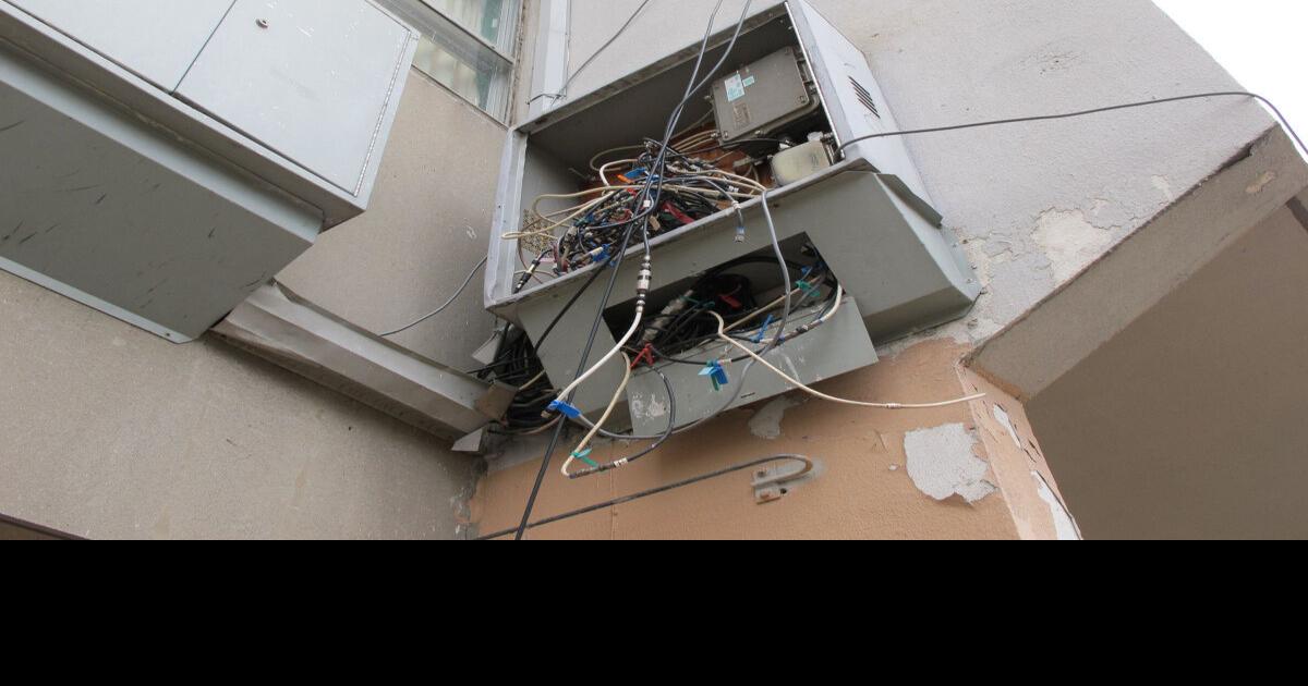 TCHC Week: Are exposed wires affecting cable TV at 4301 Kingston Rd ...