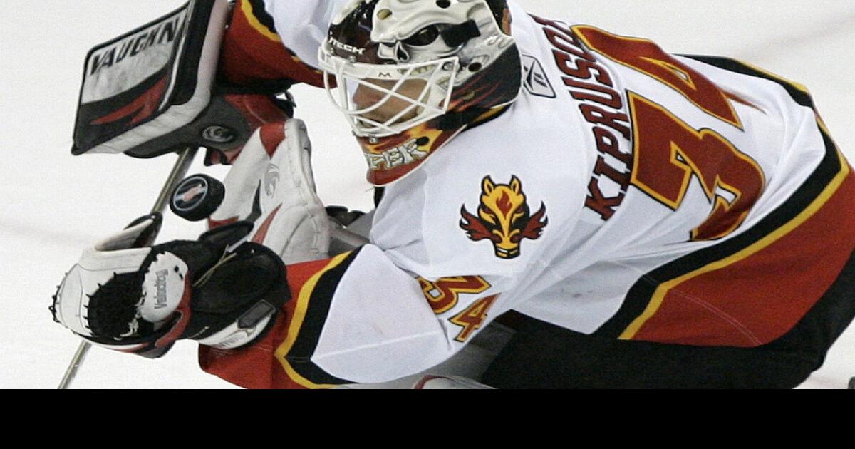 Cox: Toronto Maple Leafs and Calgary Flames share same predicament