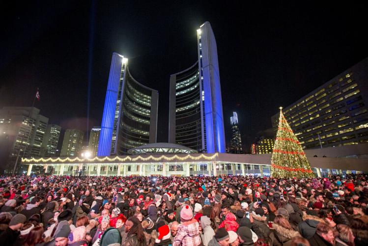 Holiday season begins with Toronto's Cavalcade of Lights