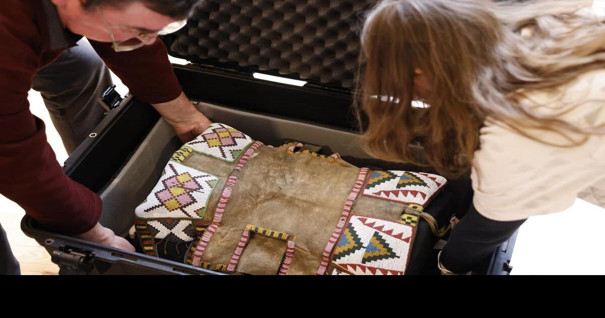 ROM returns Chief Poundmaker’s pipe and saddle bag back to family