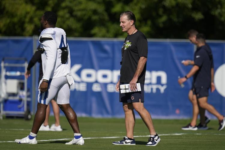 Colts players embrace reunion with Matt Eberflus during joint practice ...