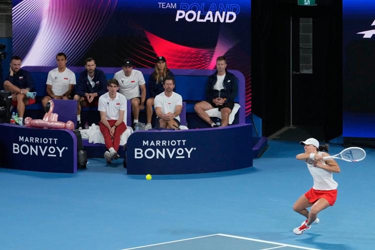 Poland overcomes Świątek defeat to Bencic and rallies to beat ...