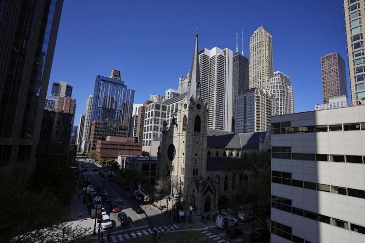 Catholic Chicagoans celebrate as native son Pope Leo XIV becomes first ...