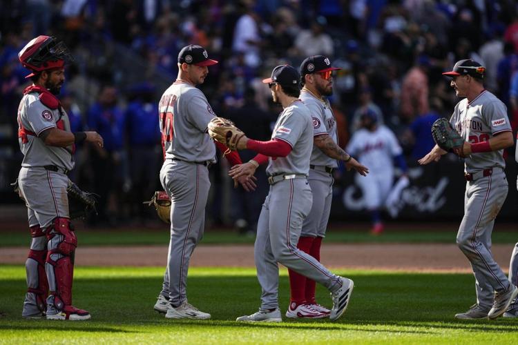 Fancy footwork: Young's spectacular catches in center lead Nationals ...