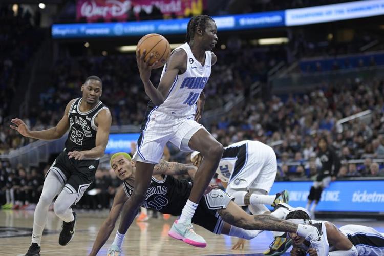 Magic beat Spurs 133-113 for 8th victory in 9 games