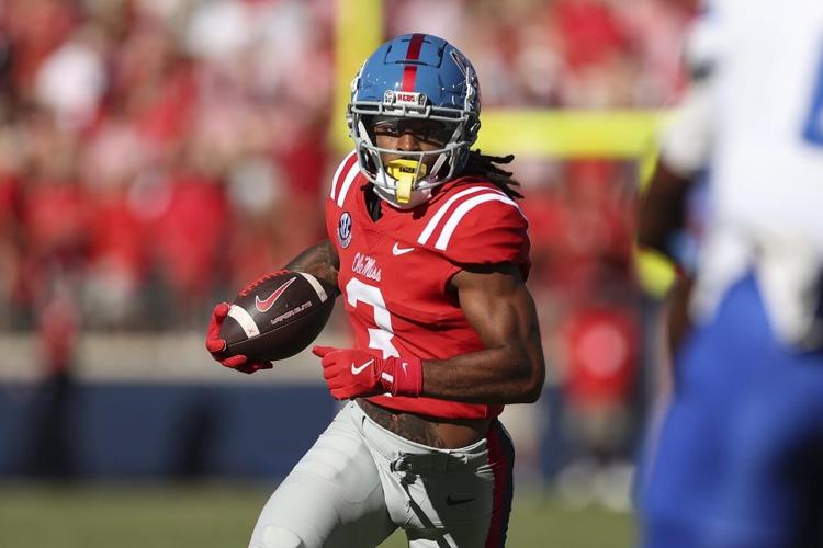 Dart completes 1st 24 passes to set SEC record, No. 6 Ole Miss beats ...