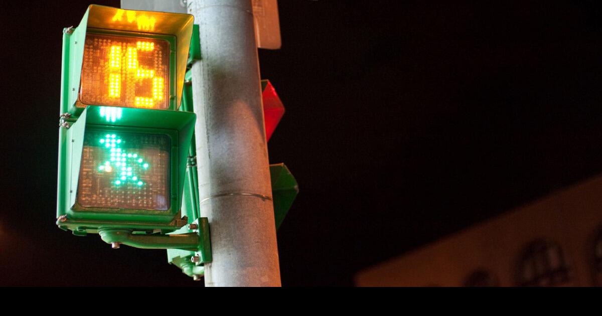 Countdown signals safer for pedestrians, but risky for impatient drivers