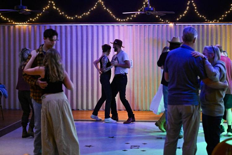 Veterans and civilians bond over beers and bluegrass at Nashville's ...