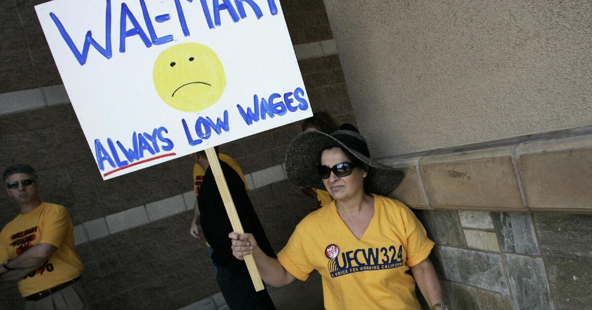 Walmart workers in U.S. the latest to demand better working conditions