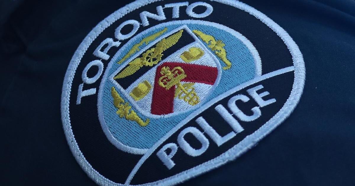 Judge tosses Toronto police gun case over unwarranted no-knock raid