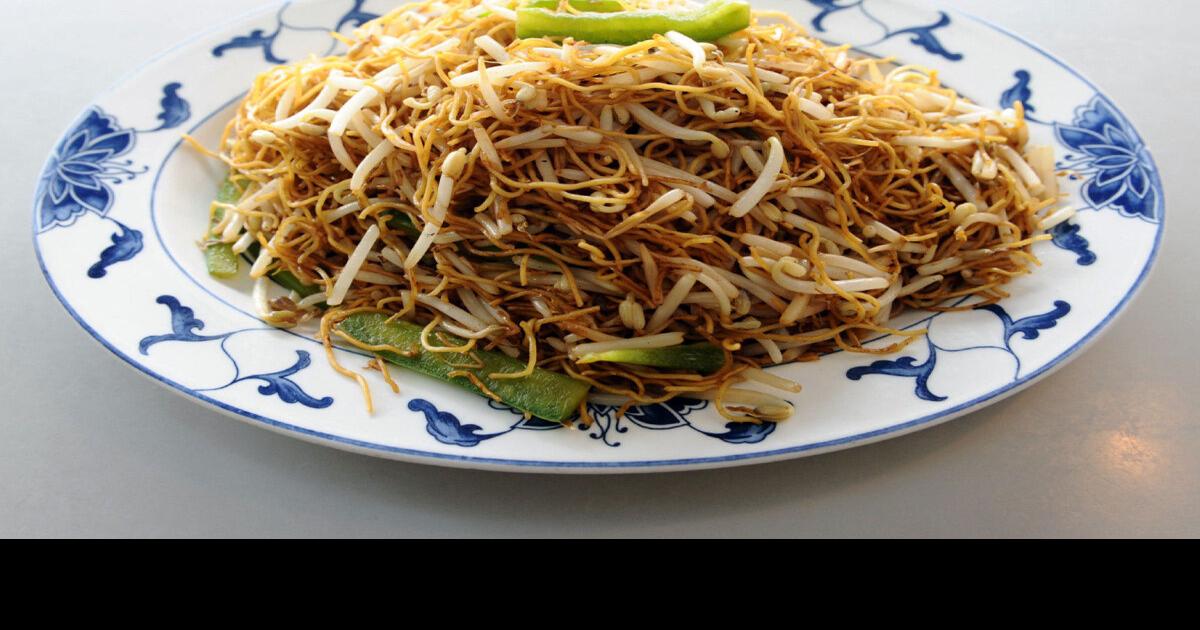 Golden Whisk Awards: Stir-fried noodles with bean sprouts and soy sauce