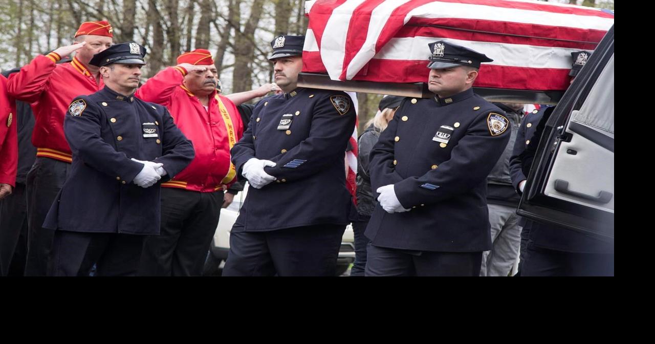 Hundreds honour WWII Marine who died without living relatives