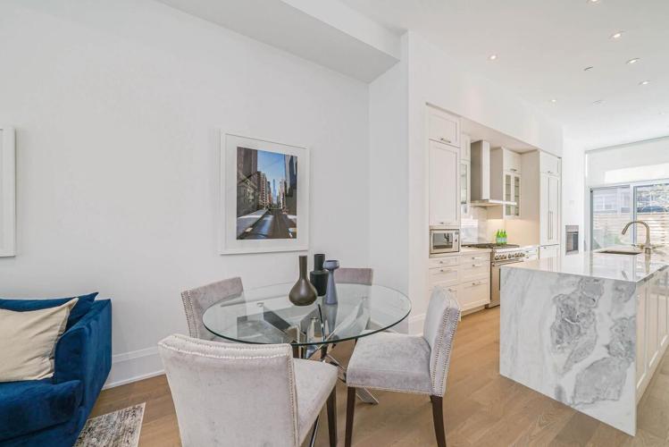 This $1.9 million, midtown Toronto townhouse has condo benefits: Home ...