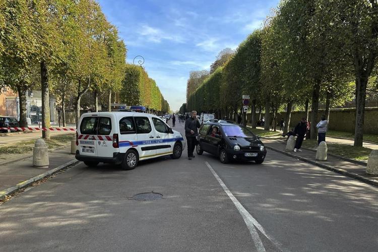 Versailles Palace evacuated again in security scare with France on ...