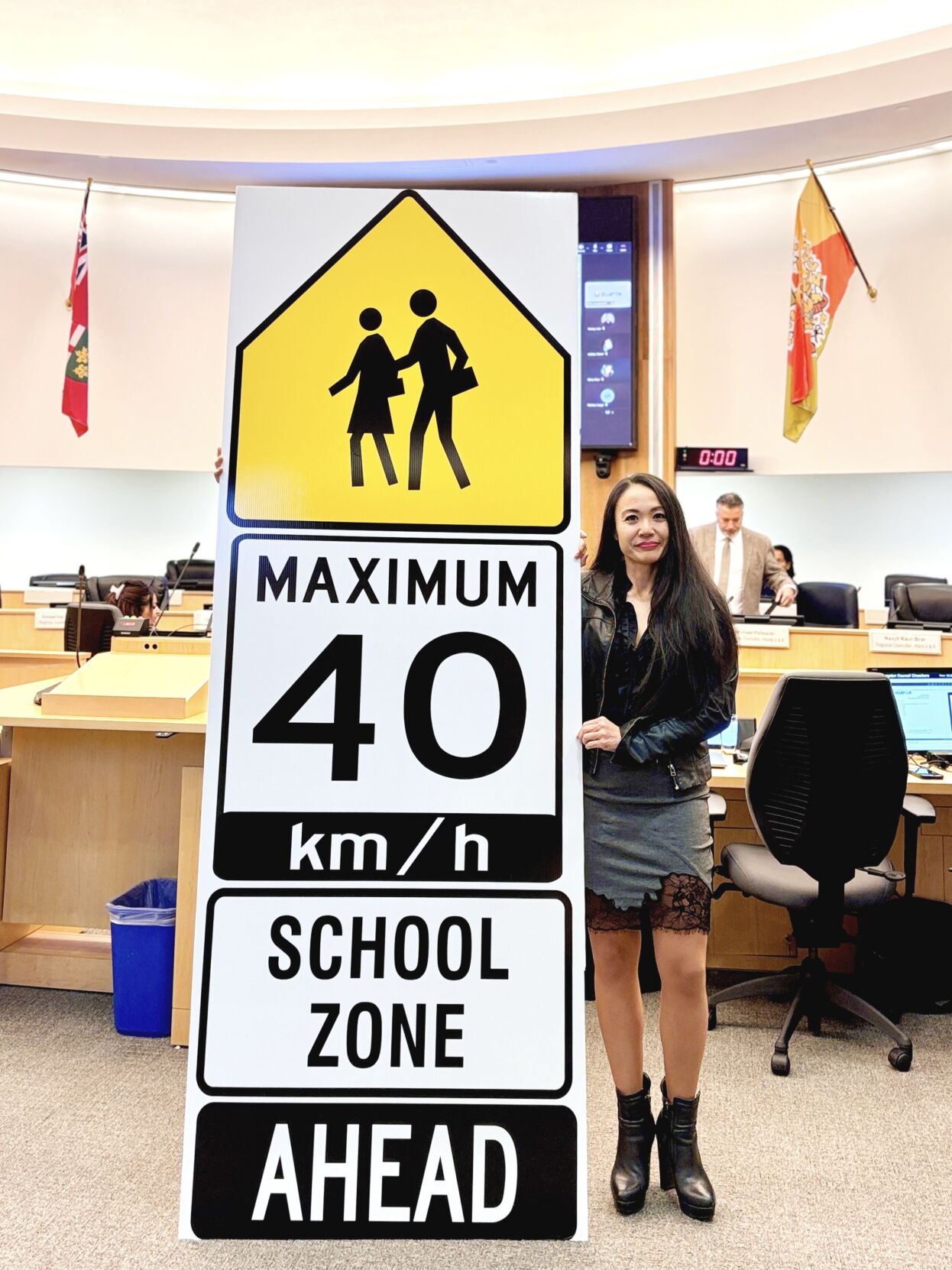 Ontario government’s speed camera replacement signs too large