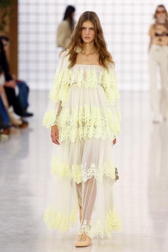 The butter yellow fashion trend is here to brighten our mood