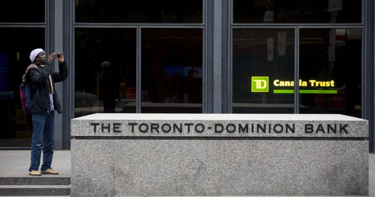 TD Bank warns of text phishing scam