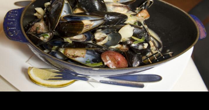New England-style mussels