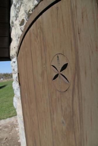 Maxwell: Linseed oil paint is still going strong