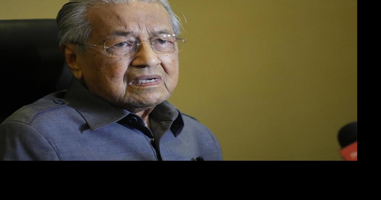 As His Son Faces A Graft Probe A Malaysian Ex Pm Says The Government