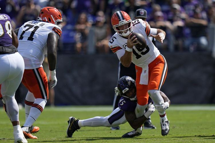 Joe Flacco faces relentless Packers defense as Browns offense struggles