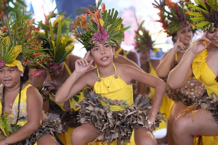 Singing, ceremonies and straw hats: Olympics opening ceremony in Tahiti centers Polynesian culture