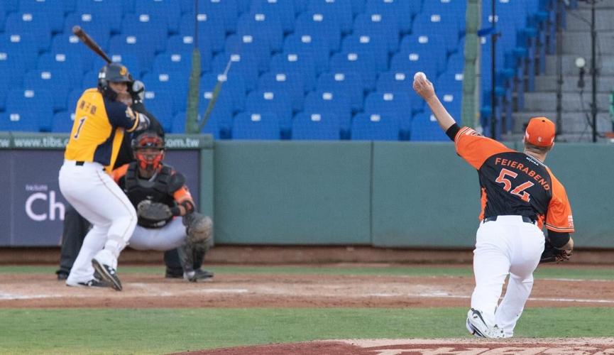 Baseball’s safest haven: Ex-Jay knuckleballer Ryan Feierabend plays on ...