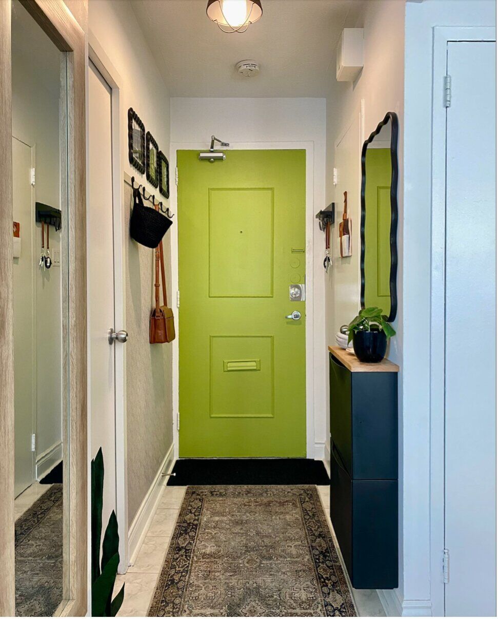 Toronto couple’s 430-square-foot place is cosy, stylish home
