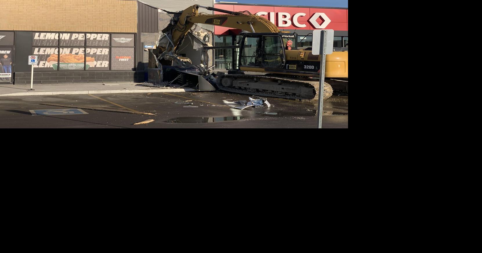 Backhoe crashes into Etobicoke bank during break and enter