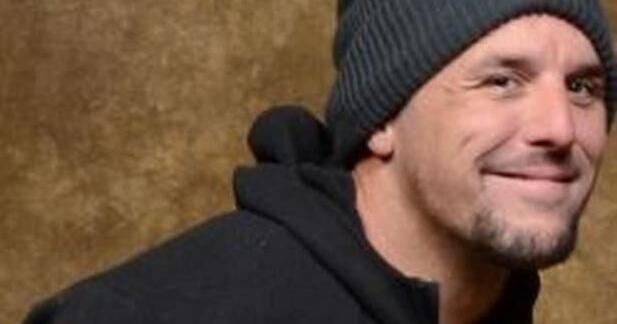 Man accused of swimming naked with sharks makes brief court appearance