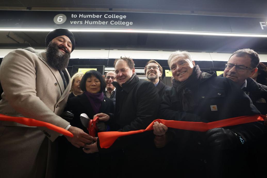 Finch West LRT: TTC’s Line 6 officially opens in Toronto