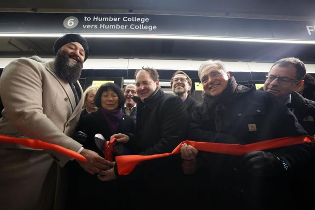 Finch West LRT: TTC’s Line 6 officially opens in Toronto