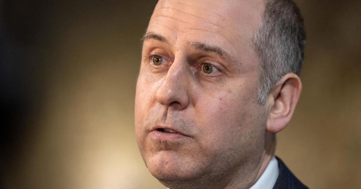 Toronto mayor candidate Mark Saunders wins backing of Stephen Holyday
