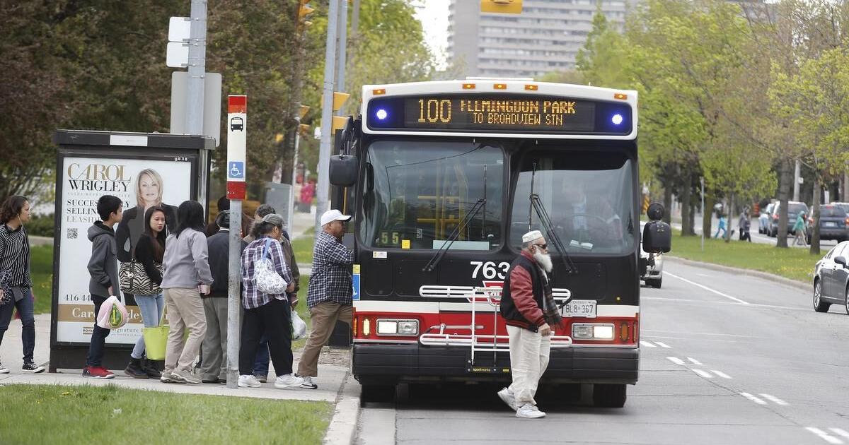 Study says improving bus service is the best way to boost transit ridership